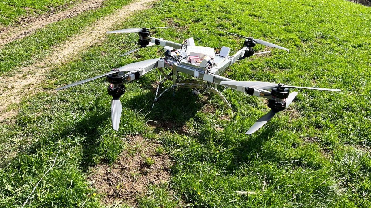 Cargo drones could replace helicopter flights in future. | cablex.