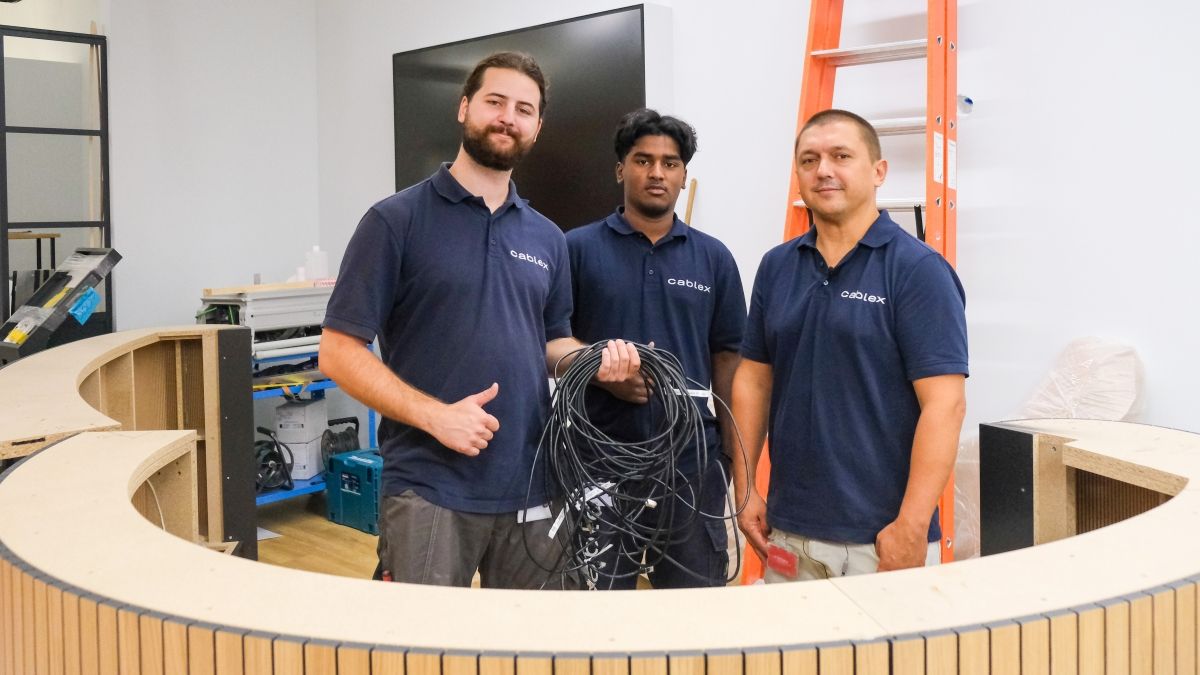 cablex erneuert die Elektroinstallationen in Swisscom Shops. | cablex.