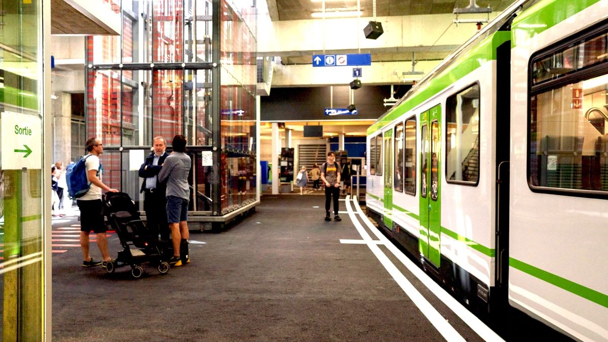 New reference: LEB tunnel opened in the heart of Lausanne. | cablex.