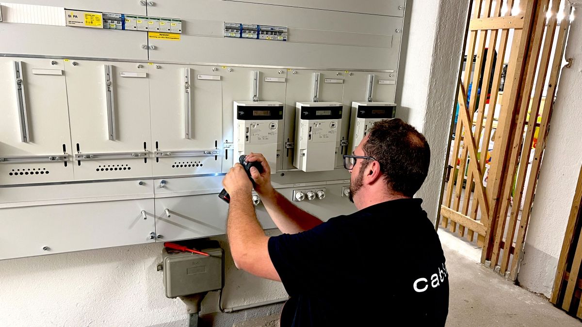 Intelligent electricity metering systems for households. | cablex.